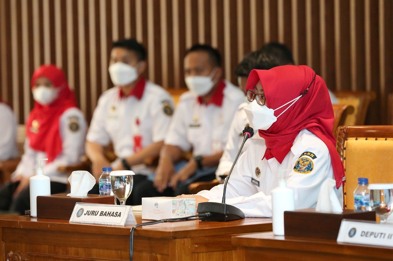 Bahasa - Politeknik Siber dan Sandi Negara