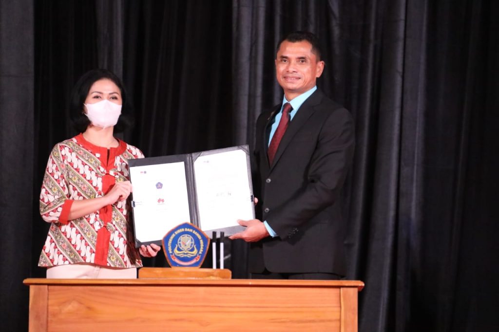 WISUDA TARUNA POLITEKNIK SIBER DAN SANDI NEGARA TAHUN AKADEMIK 2021/ ...